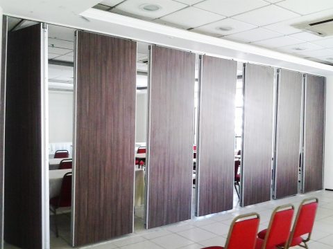 Divisorias Articuladas Retrateis | Qualyflex Divisórias